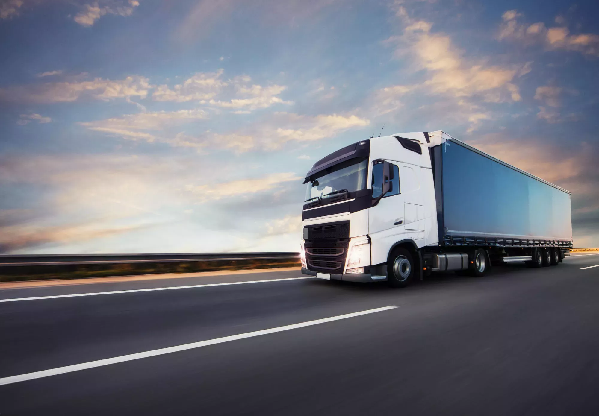 ¿Qué sistemas ADAS incorporan los camiones? | Glassdrive